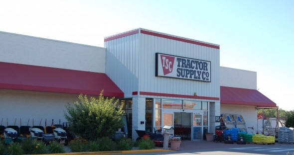 Comp-Store Sales Up at Tractor Supply in First Quarter | Hardware Retailing